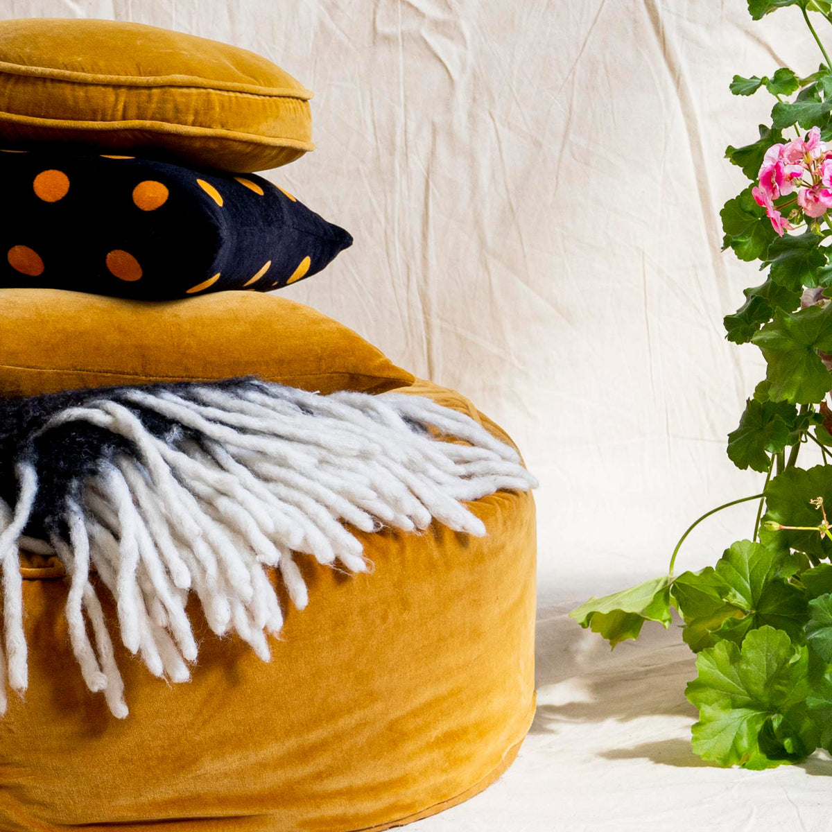 BUTTERSCOTCH VELVET STACK – CASTLE