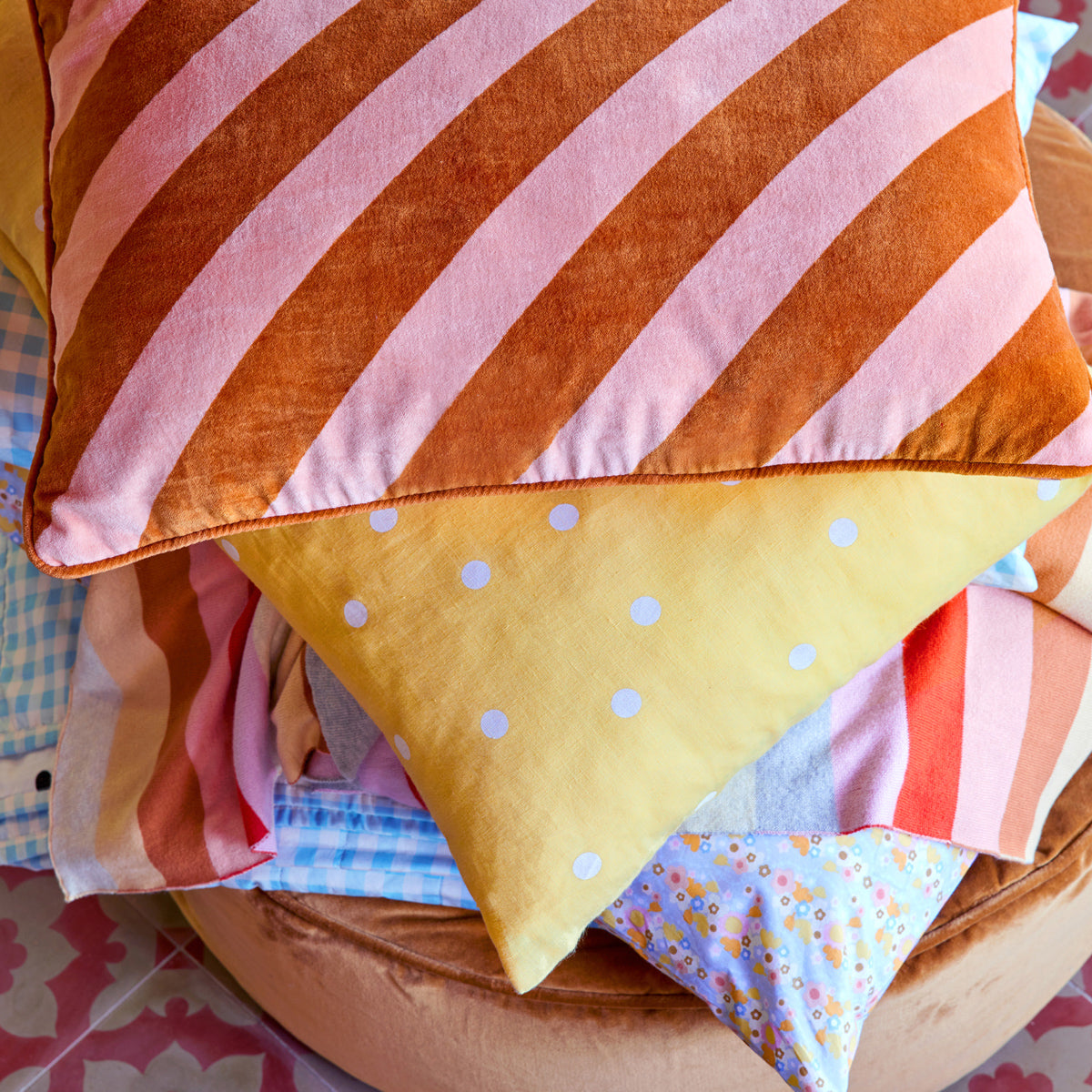 BUTTER SPOT LINEN PILLOWCASE CASTLE BUTTER SPOT LINEN PILLOWCASE CASTLE