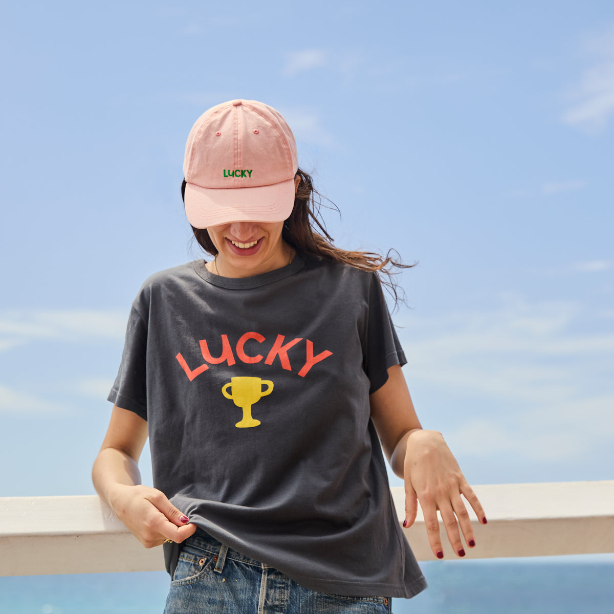 LUCKY TEE – CASTLE