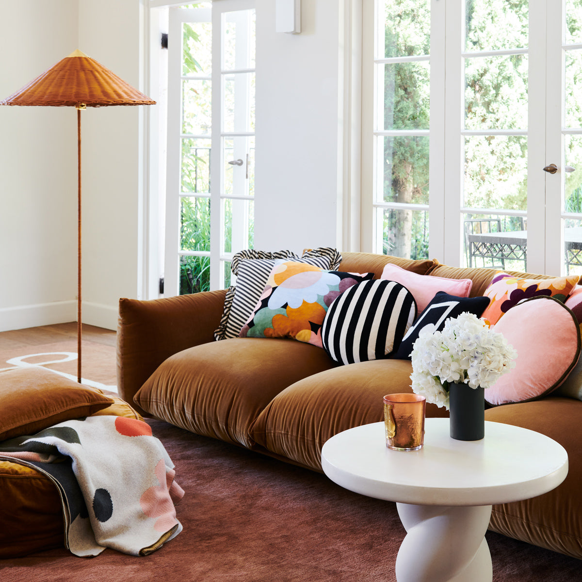 HARLEQUIN VELVET CUSHION – CASTLE