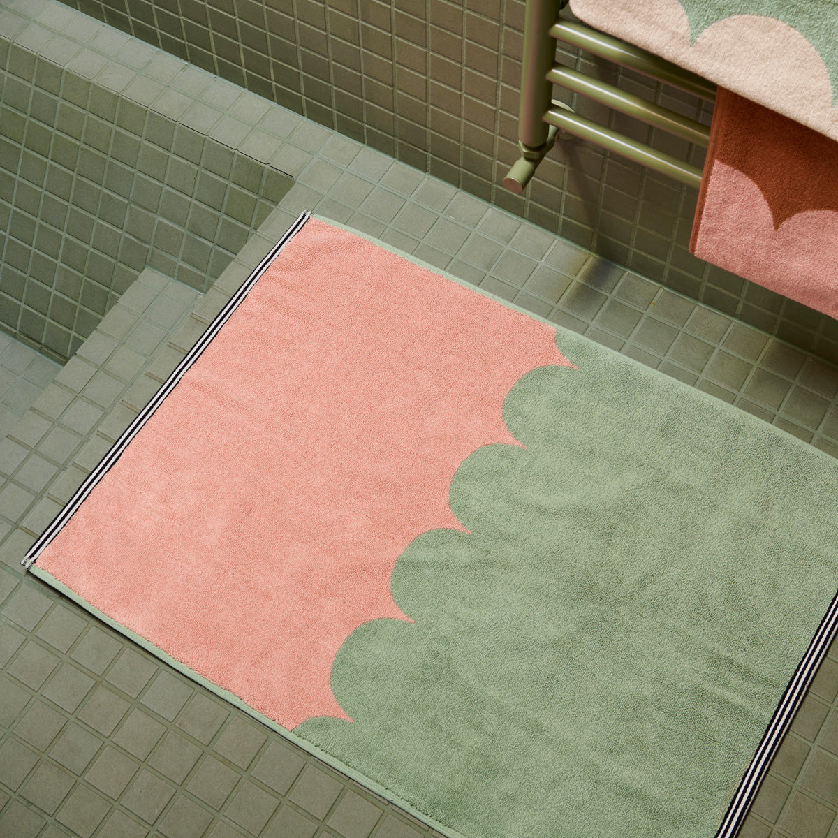 CANDY BATH MAT – CASTLE