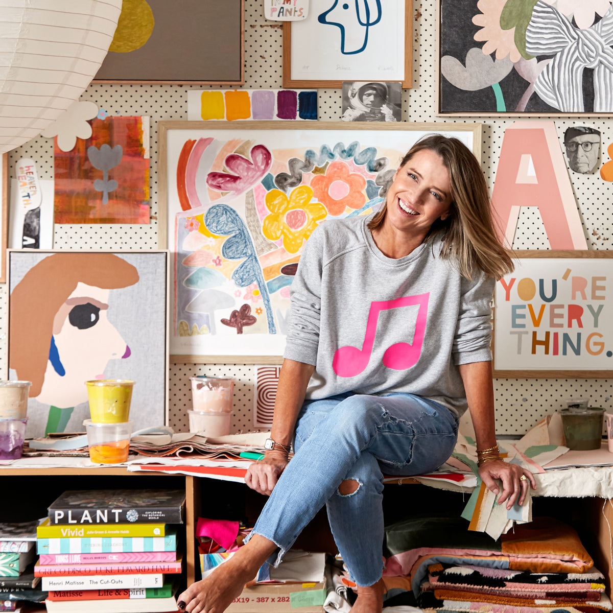 MUSICAL SWEATER – CASTLE