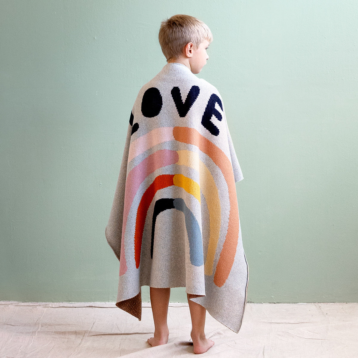 LITTLE LOVE RAINBOW BABY THROW – CASTLE