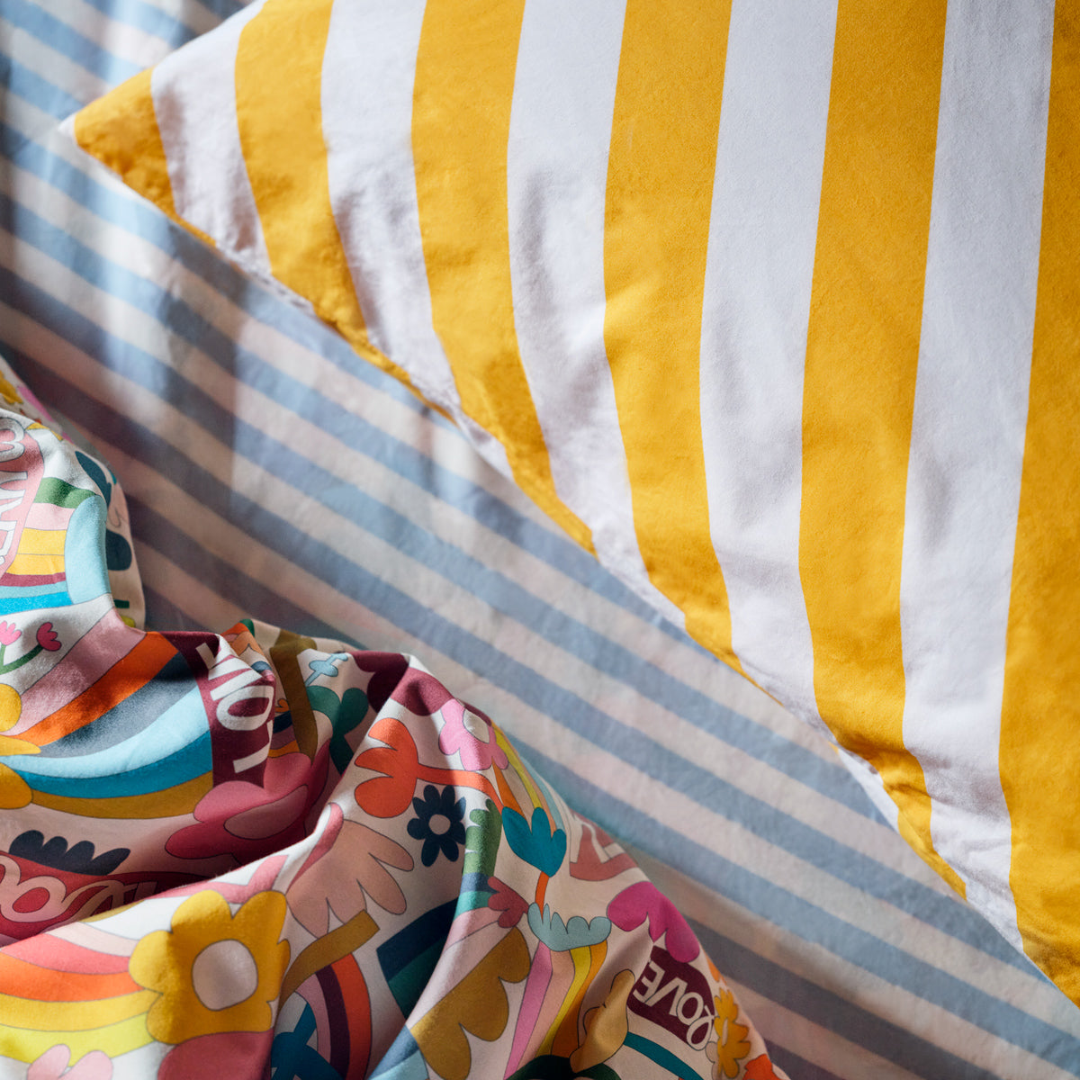 SUNNY STRIPE PILLOWCASE – CASTLE